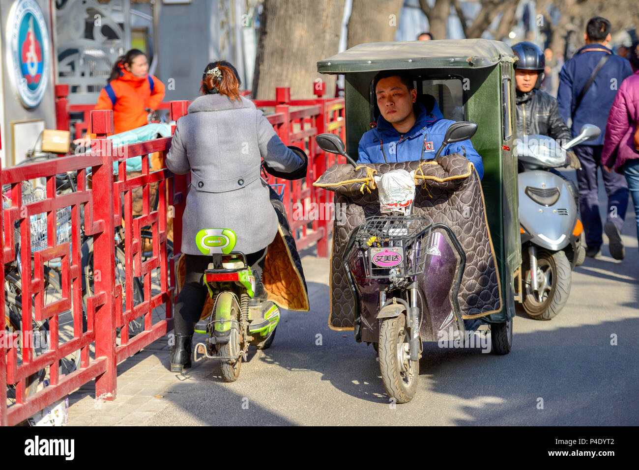 10 chinese man hi-res stock photography and images - Alamy
