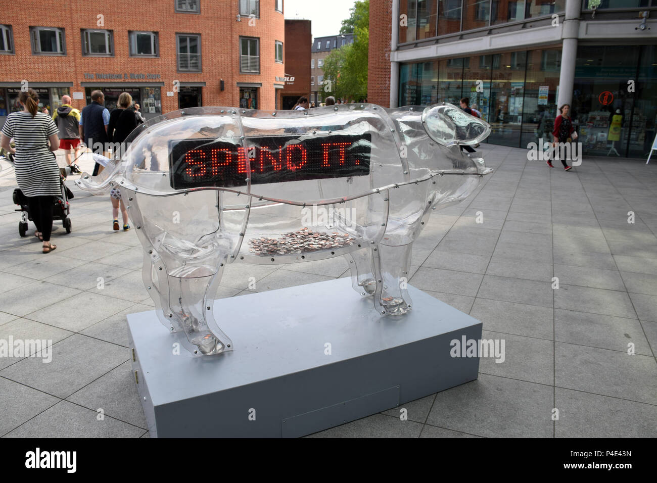 Perspex box art hi-res stock photography and images - Alamy