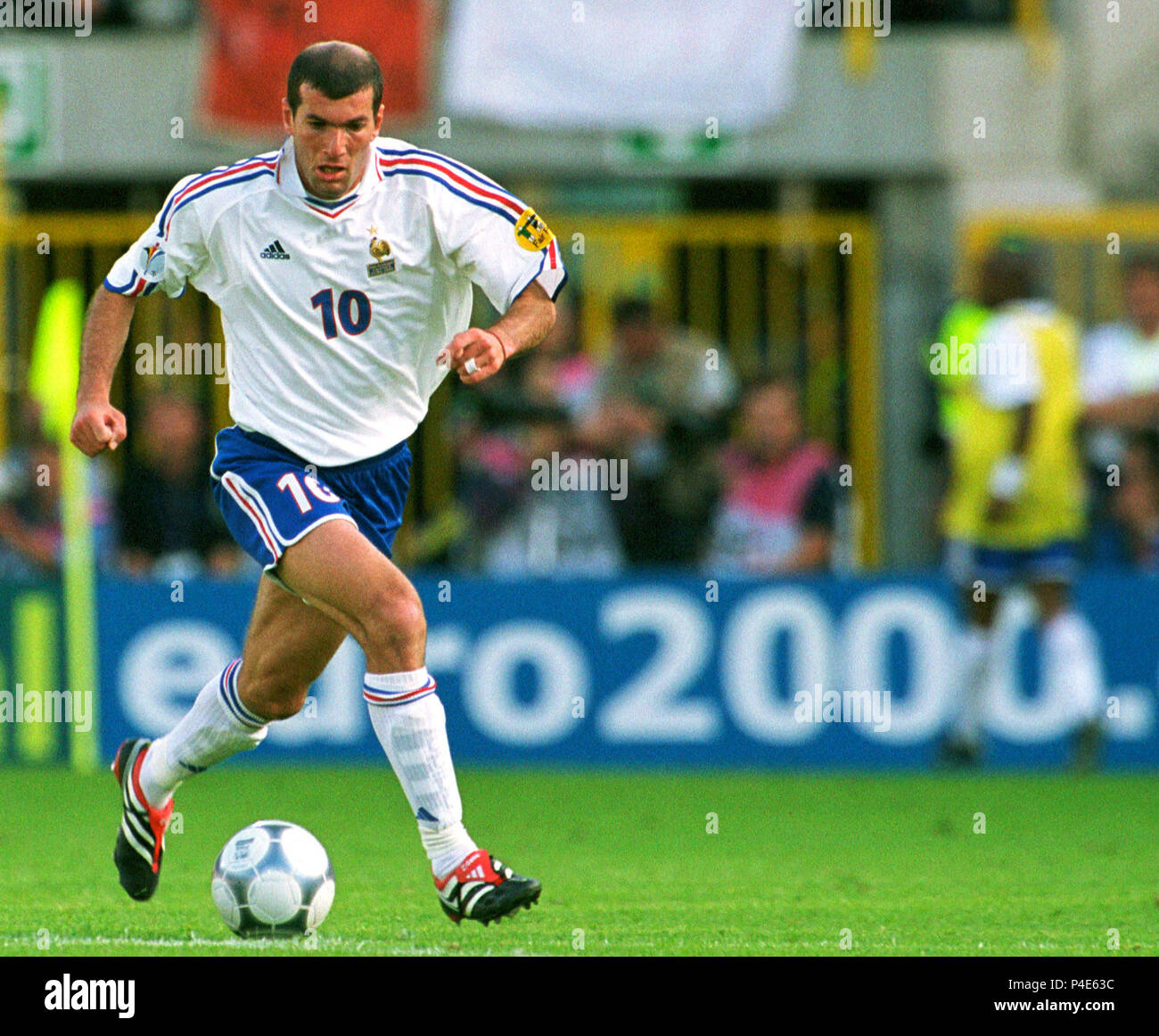 Jan breydel stadium euro 2000 hi-res stock photography and images - Alamy