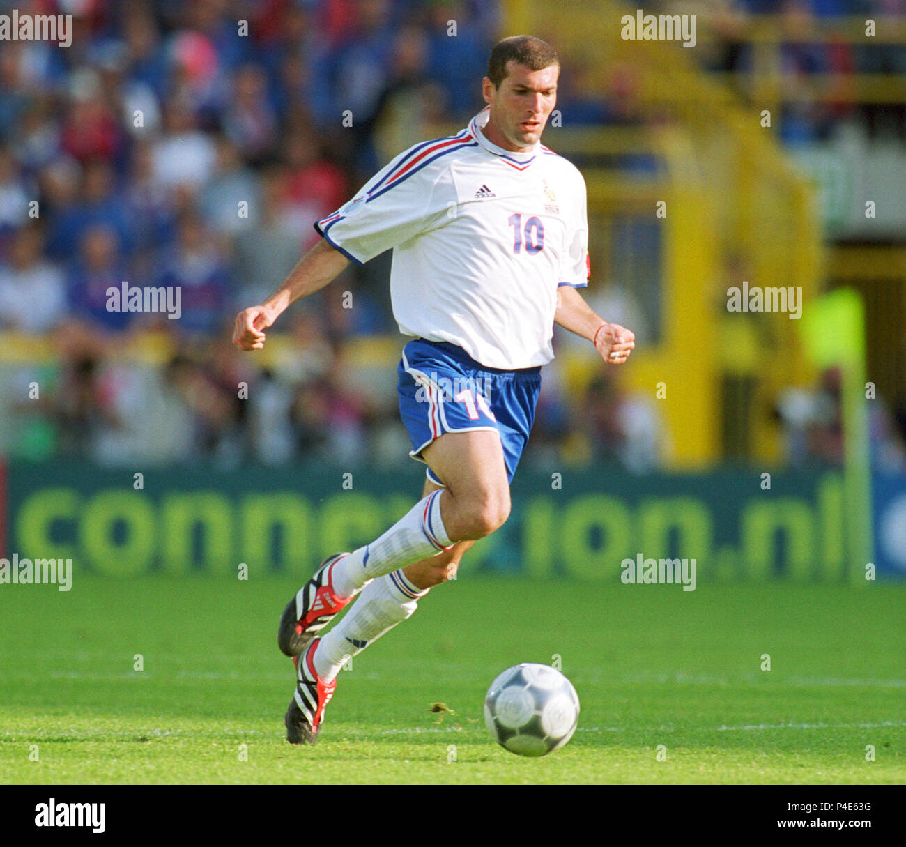 Jan breydel stadium euro 2000 hi-res stock photography and images - Alamy