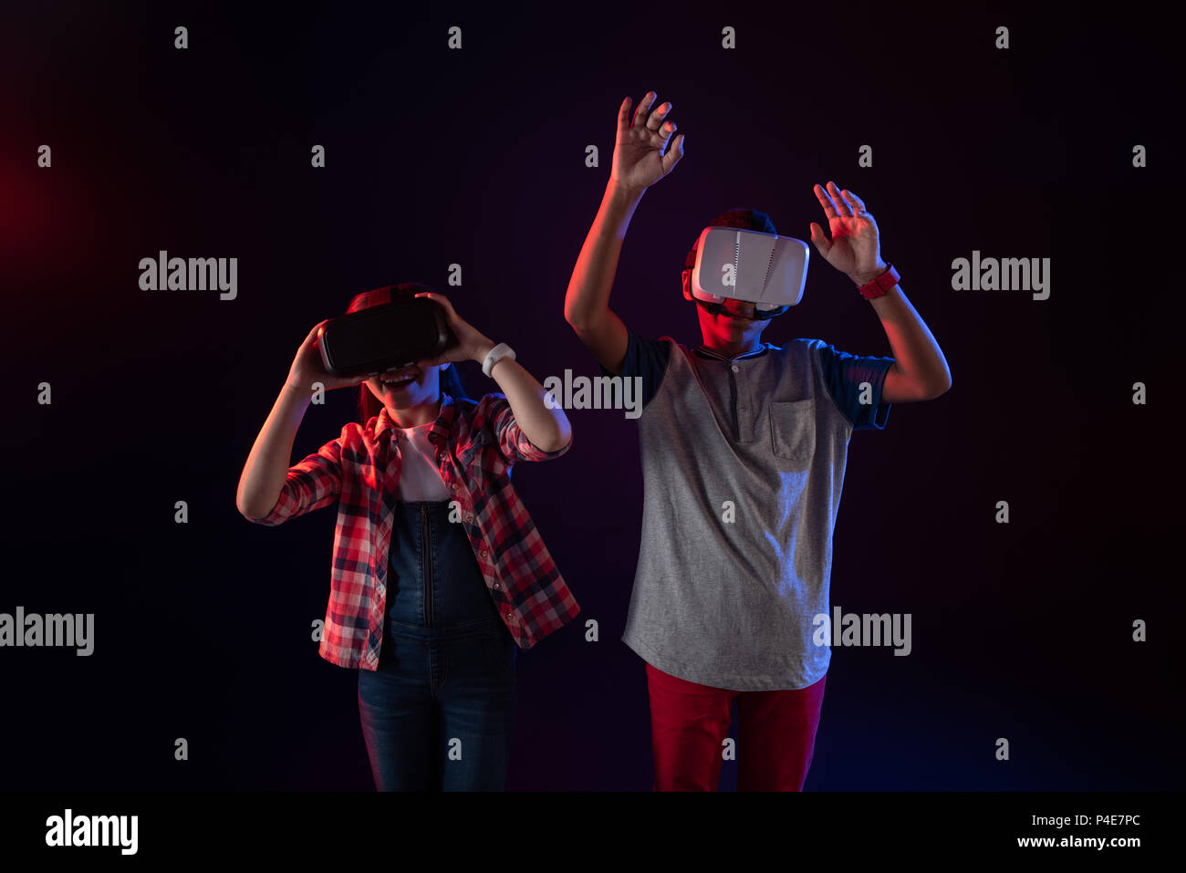 Wearing vr headsets hi-res stock photography and images - Alamy