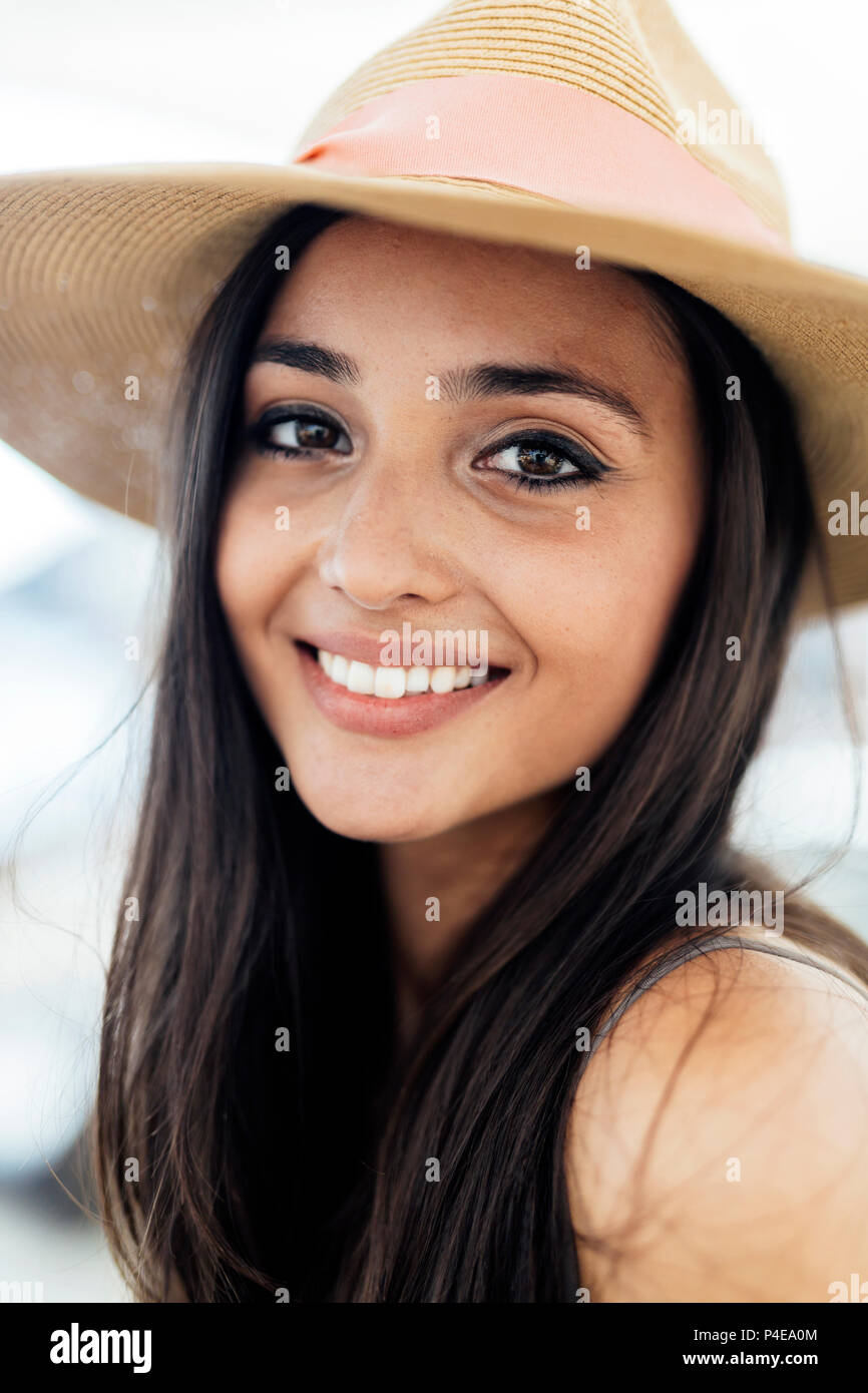 Woman funny face hat hi-res stock photography and images - Alamy