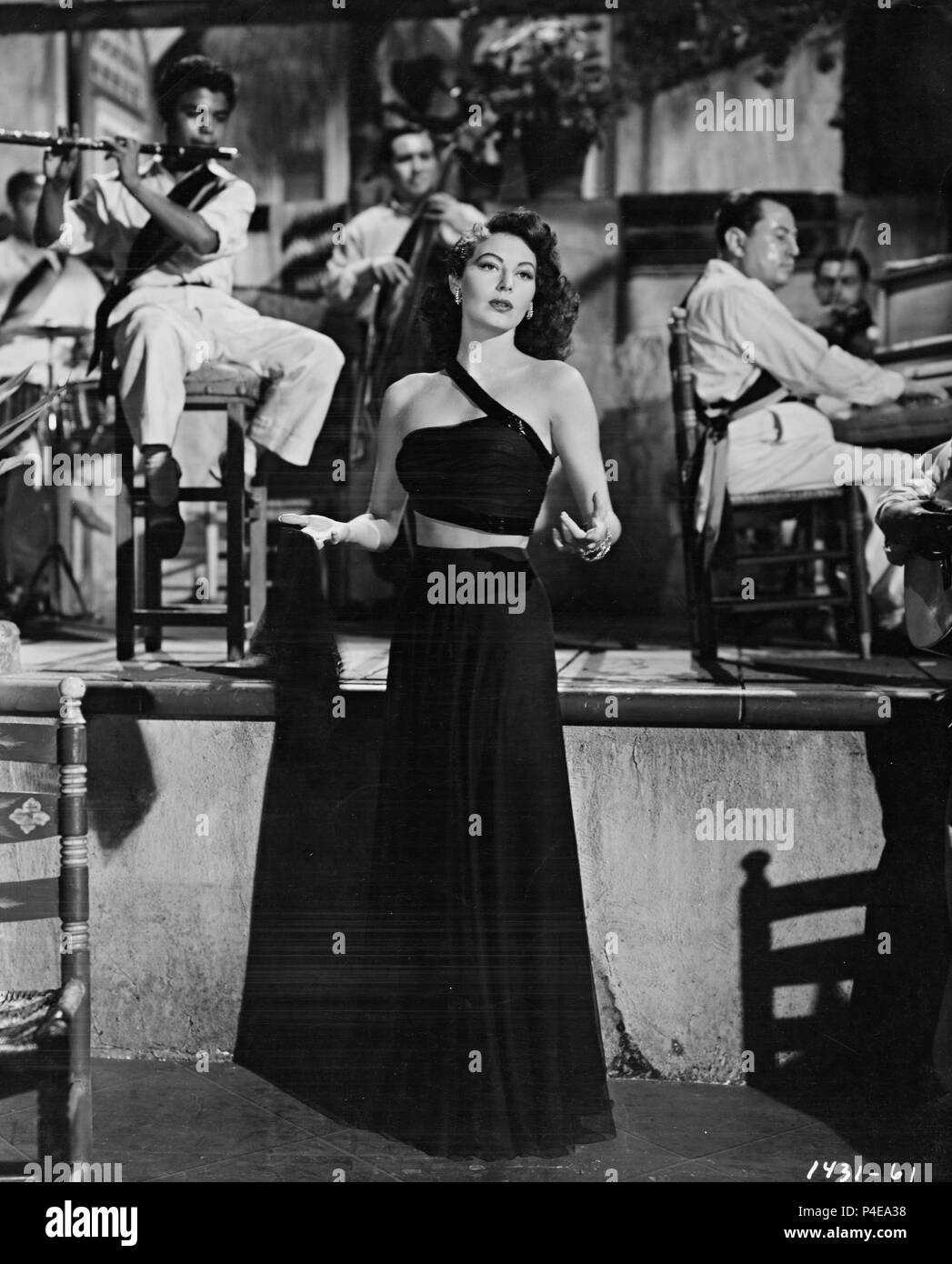 Original Film Title: THE BRIBE. English Title: THE BRIBE. Film Director ...