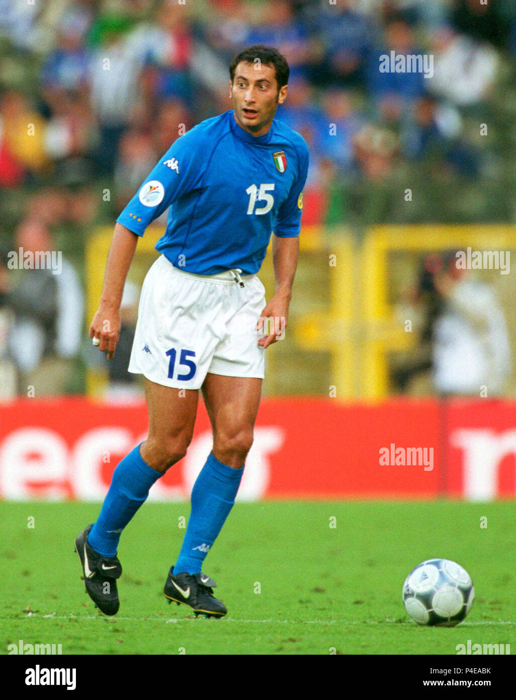 Uefa euro 2000 italy hi-res stock photography and images - Alamy