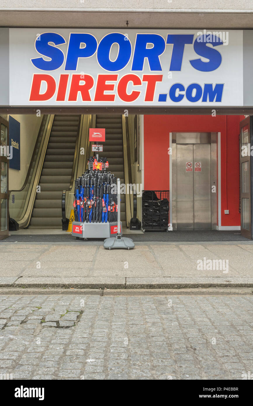 Sports Direct Shop High Resolution Stock Photography and Images - Alamy