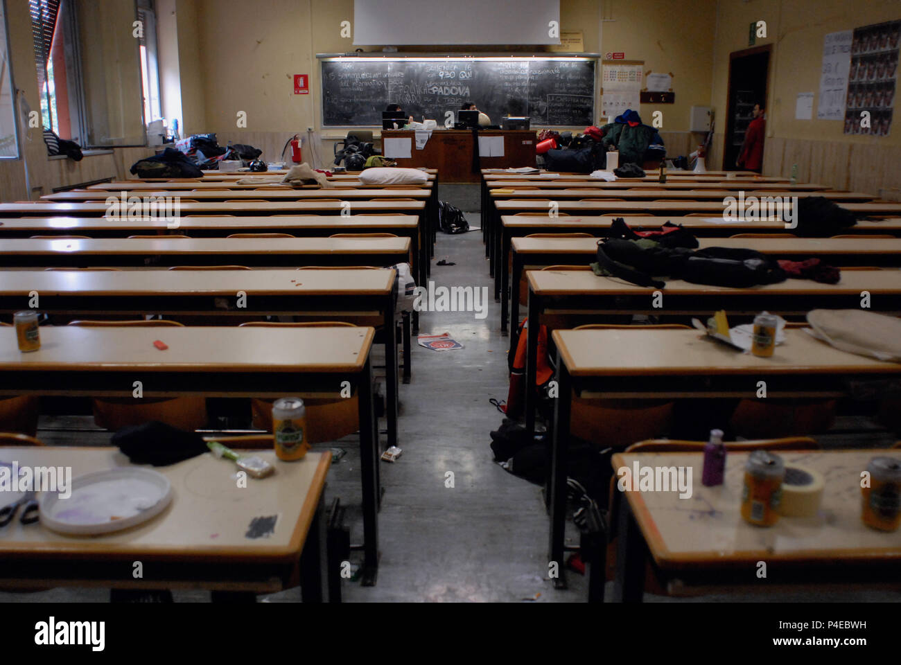 University classroom italy hi-res stock photography and images - Alamy