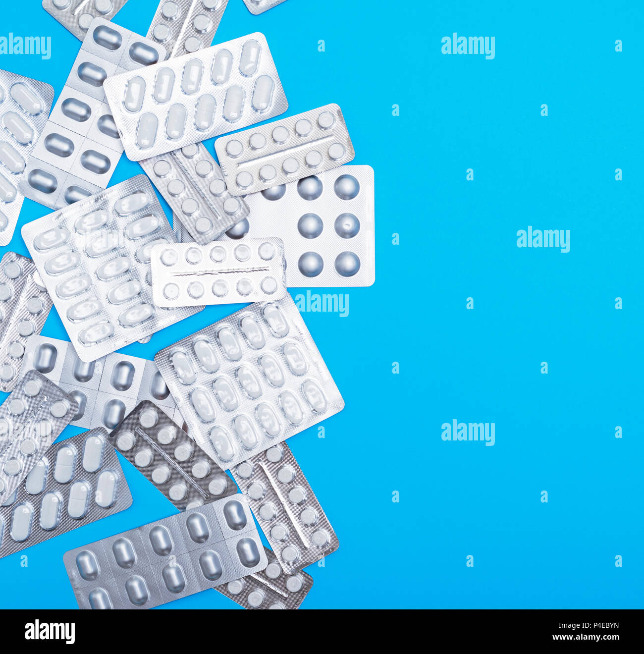 Tablet packaging hi-res stock photography and images - Alamy