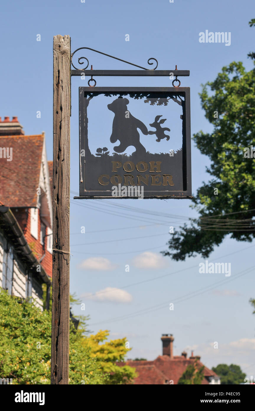 Pooh corner sign hi-res stock photography and images - Alamy