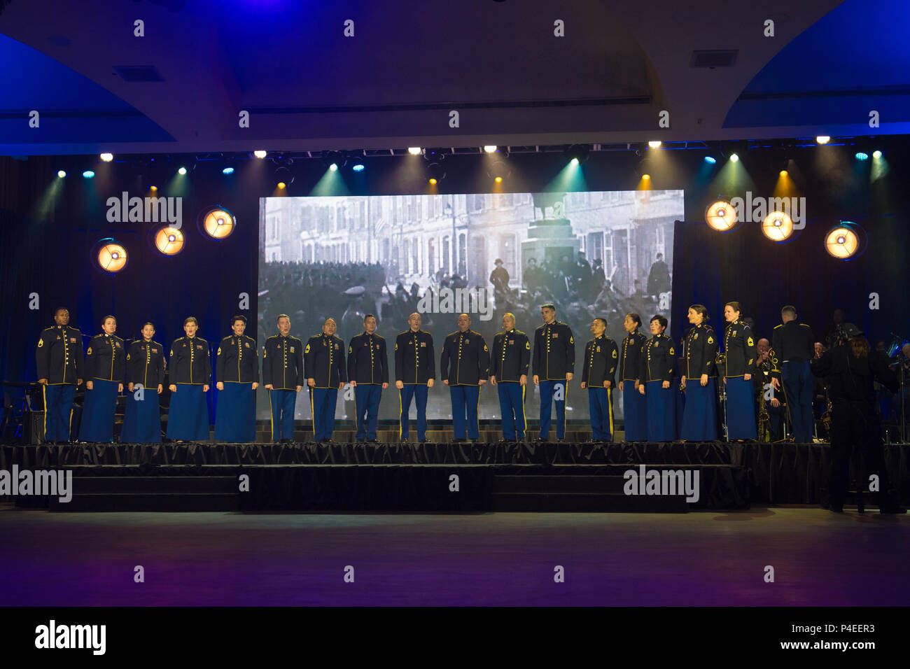 Army birthday ball hi-res stock photography and images - Alamy
