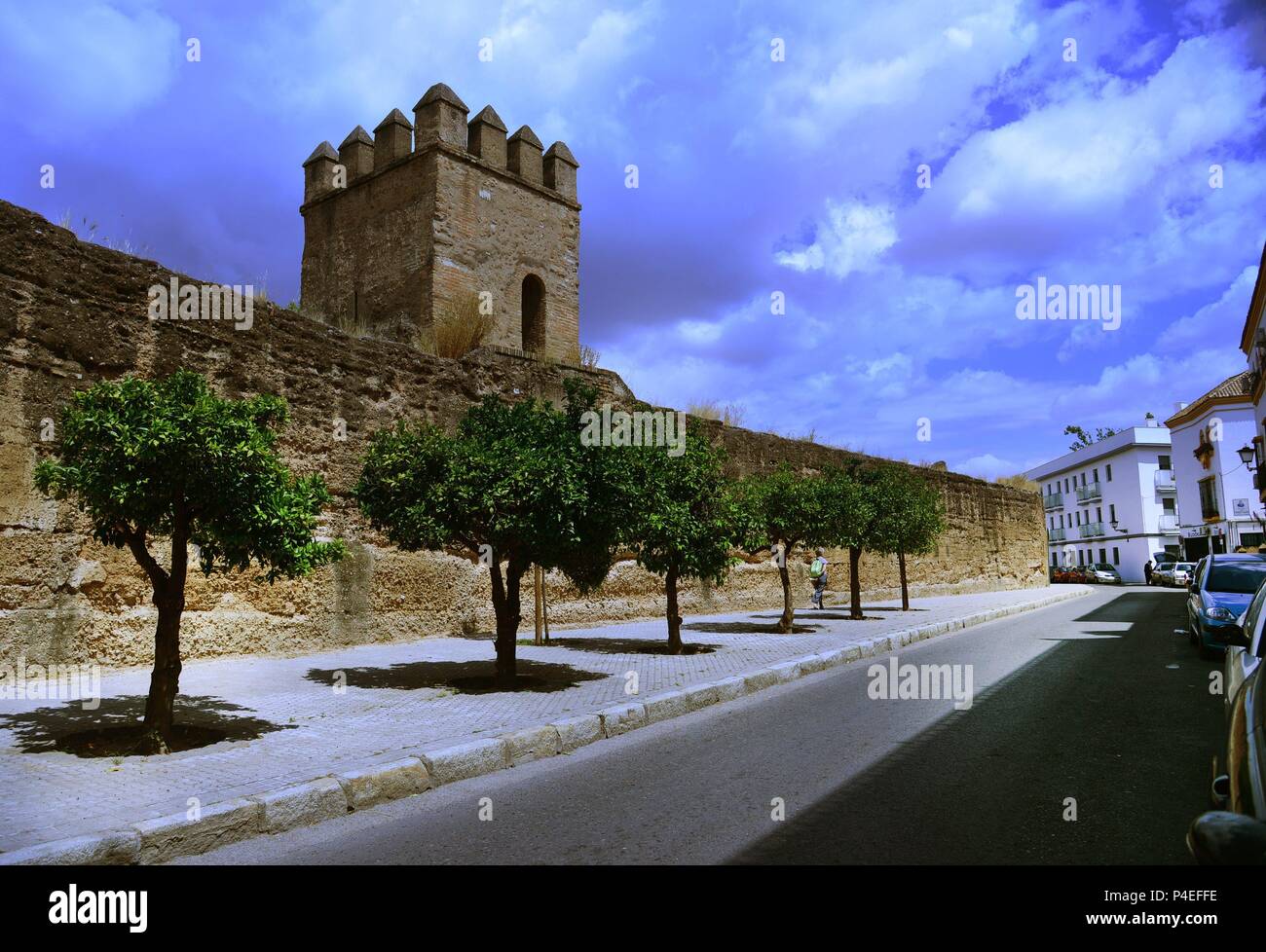 Counting 700,000 inhabitants the city of Sevilla is the capital of the ...