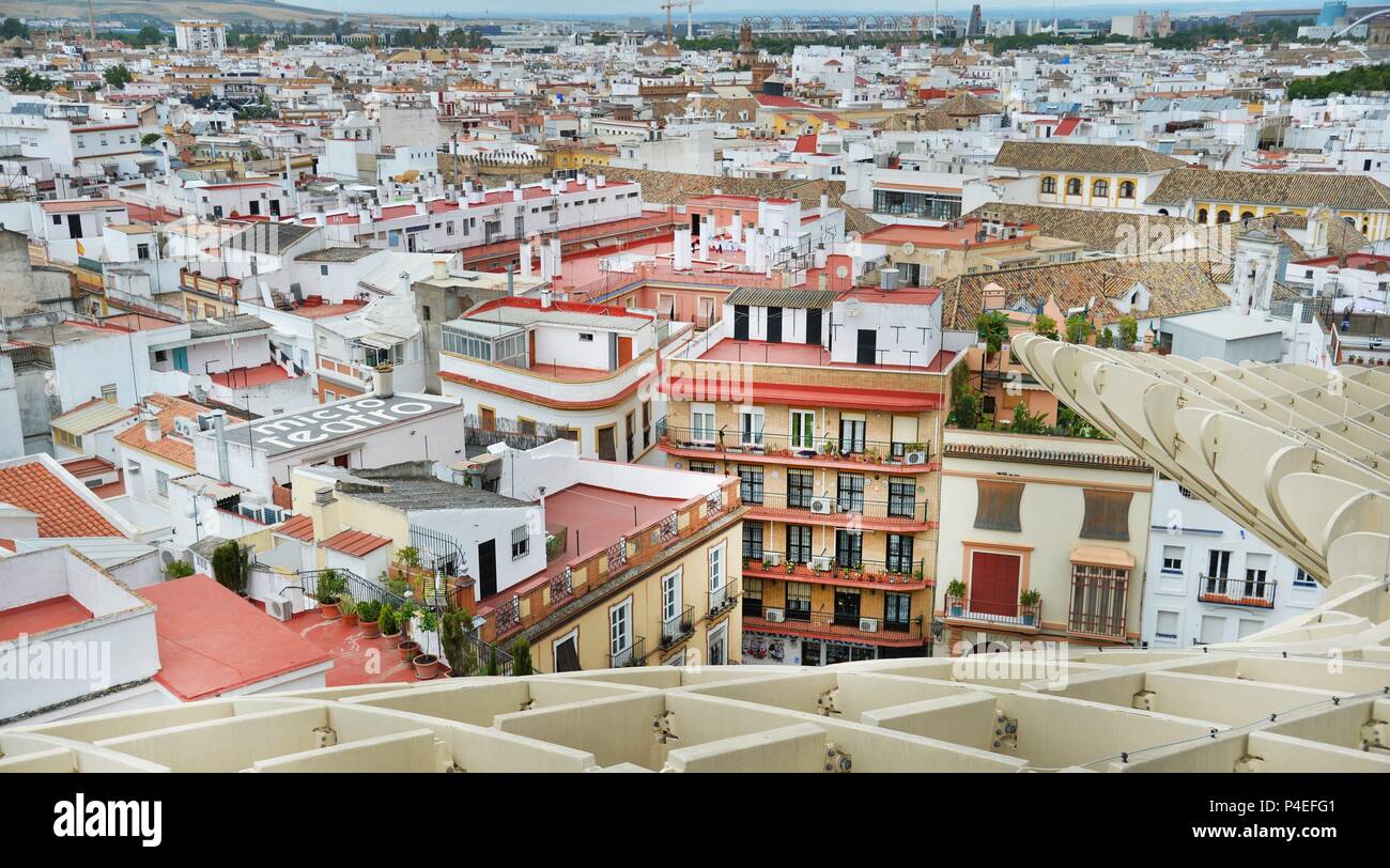 Counting 700,000 inhabitants the city of Sevilla is the capital of the ...