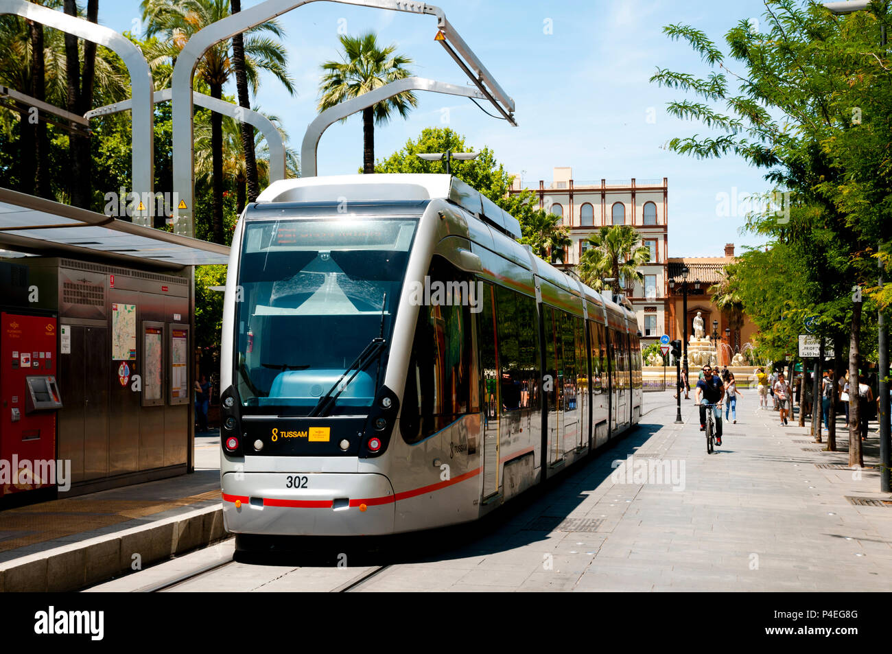 Metrocentro tram system hi-res stock photography and images - Alamy