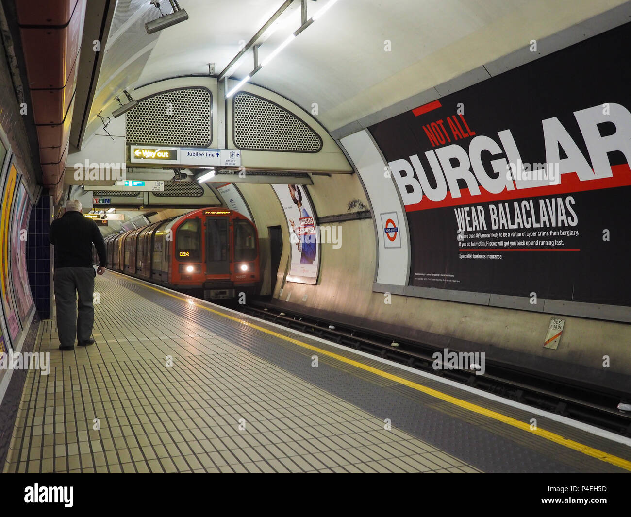 LONDON, UK - CIRCA JUNE 2018: London Underground Tube station platform ...