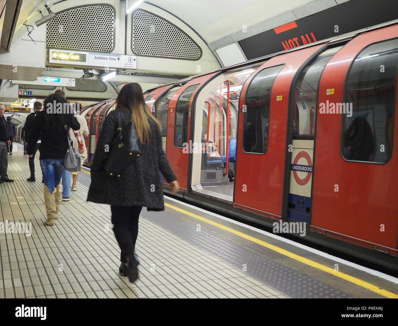 LONDON, UK - CIRCA JUNE 2018: London Underground Tube station platform ...