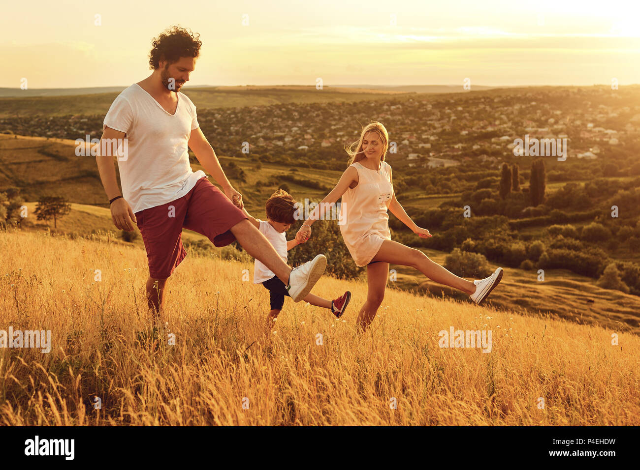 Walking in nature hi-res stock photography and images - Alamy