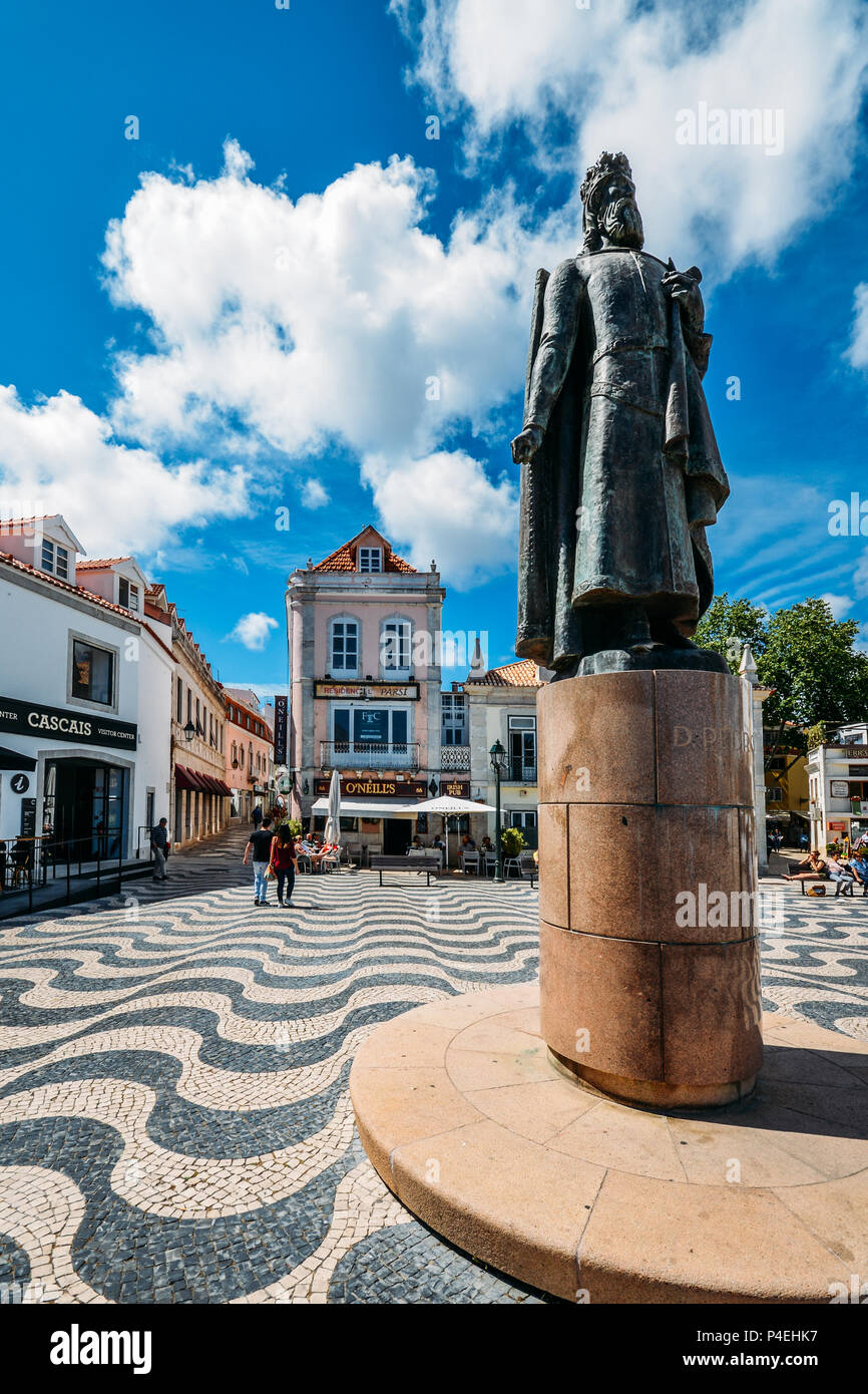 King Peter I Statue at 5 de Outubro Square, historic Cascais center ...