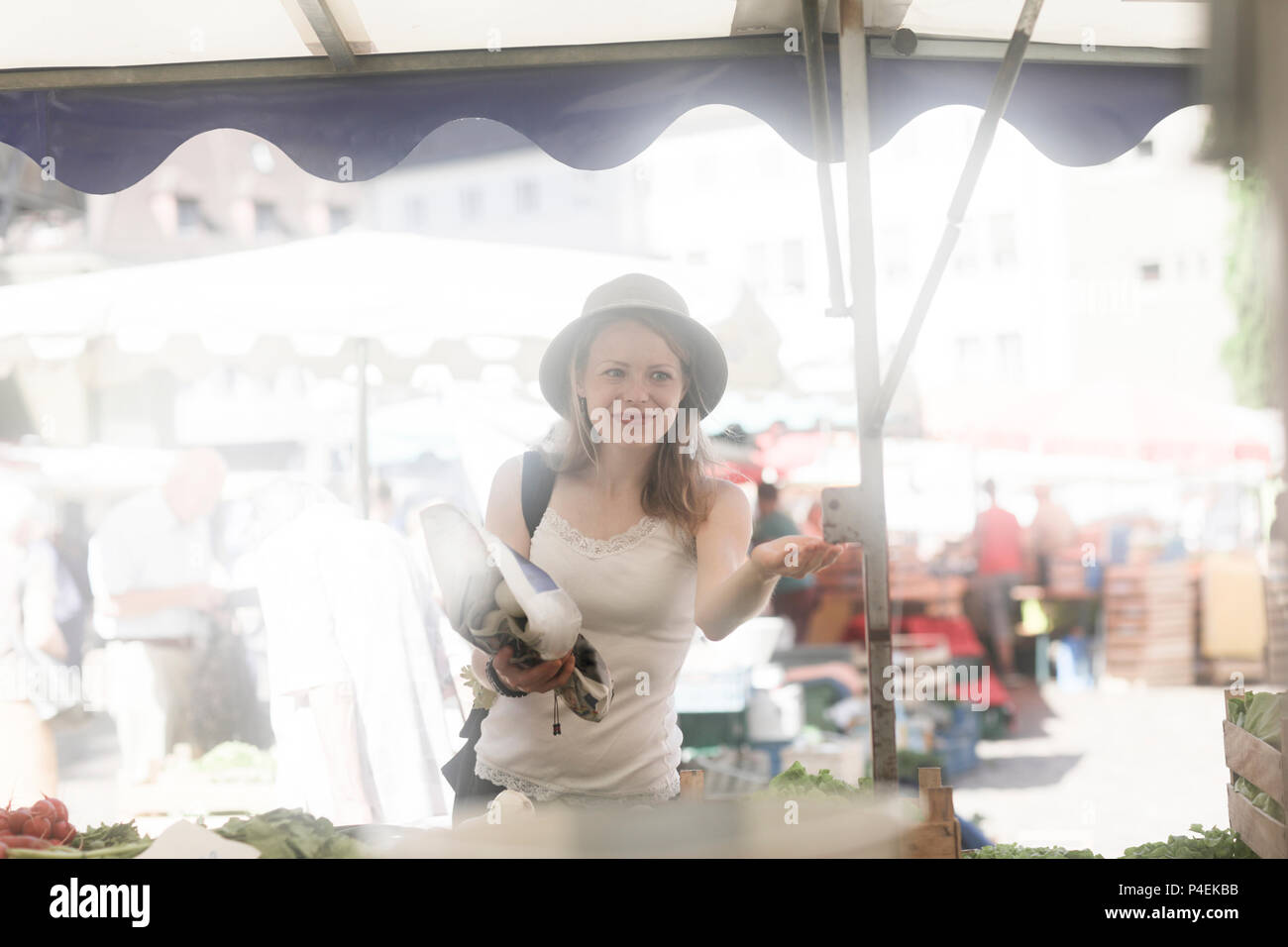 Beautiful spring onions hi-res stock photography and images - Alamy
