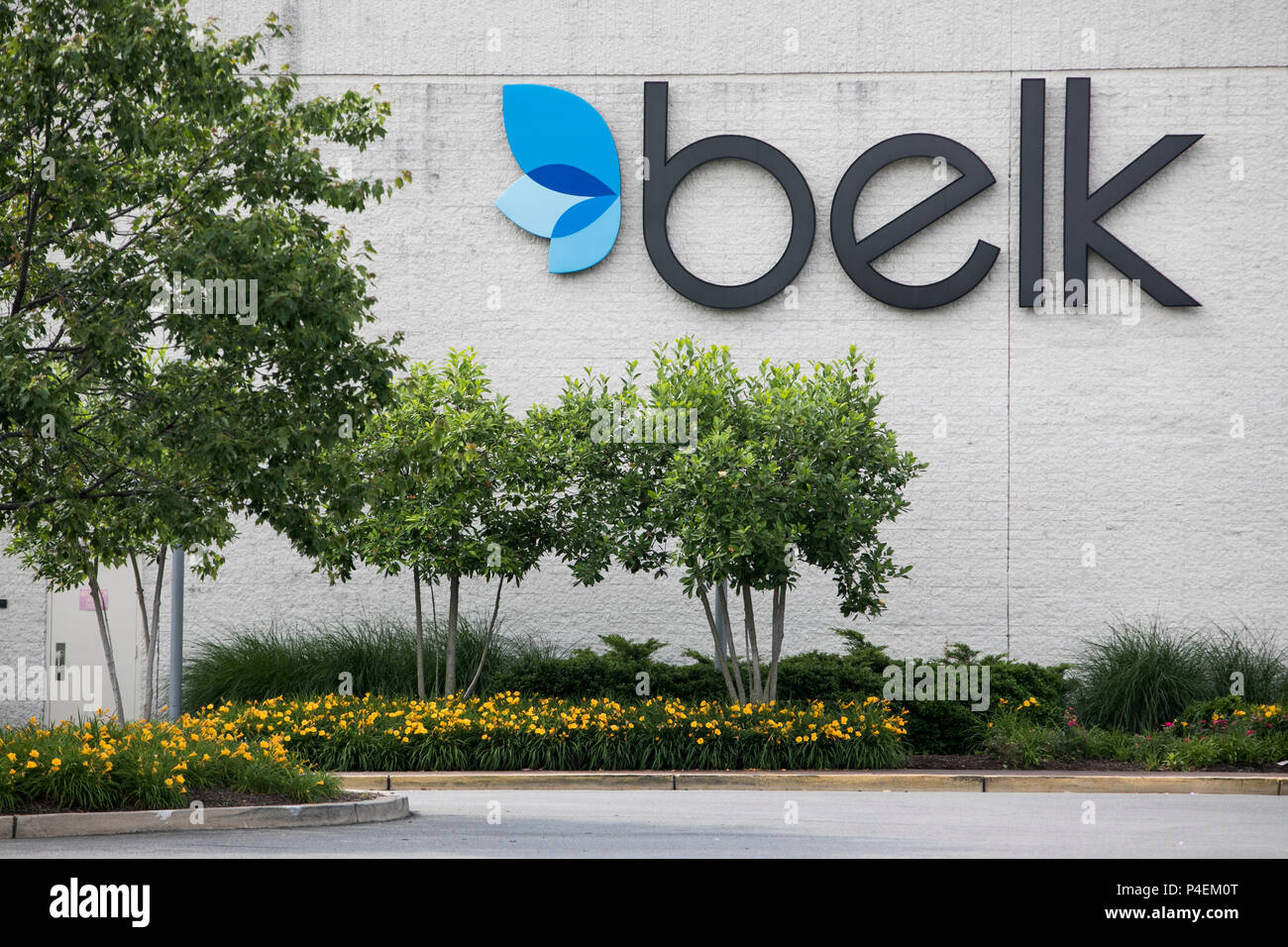 Belk storefront hi-res stock photography and images - Alamy
