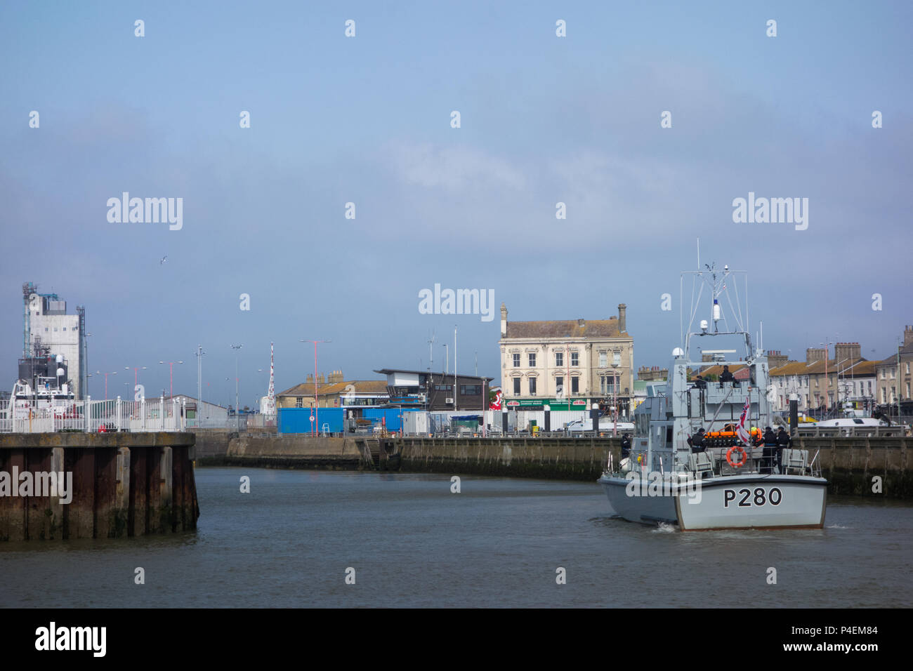 Hms dasher hi-res stock photography and images - Alamy