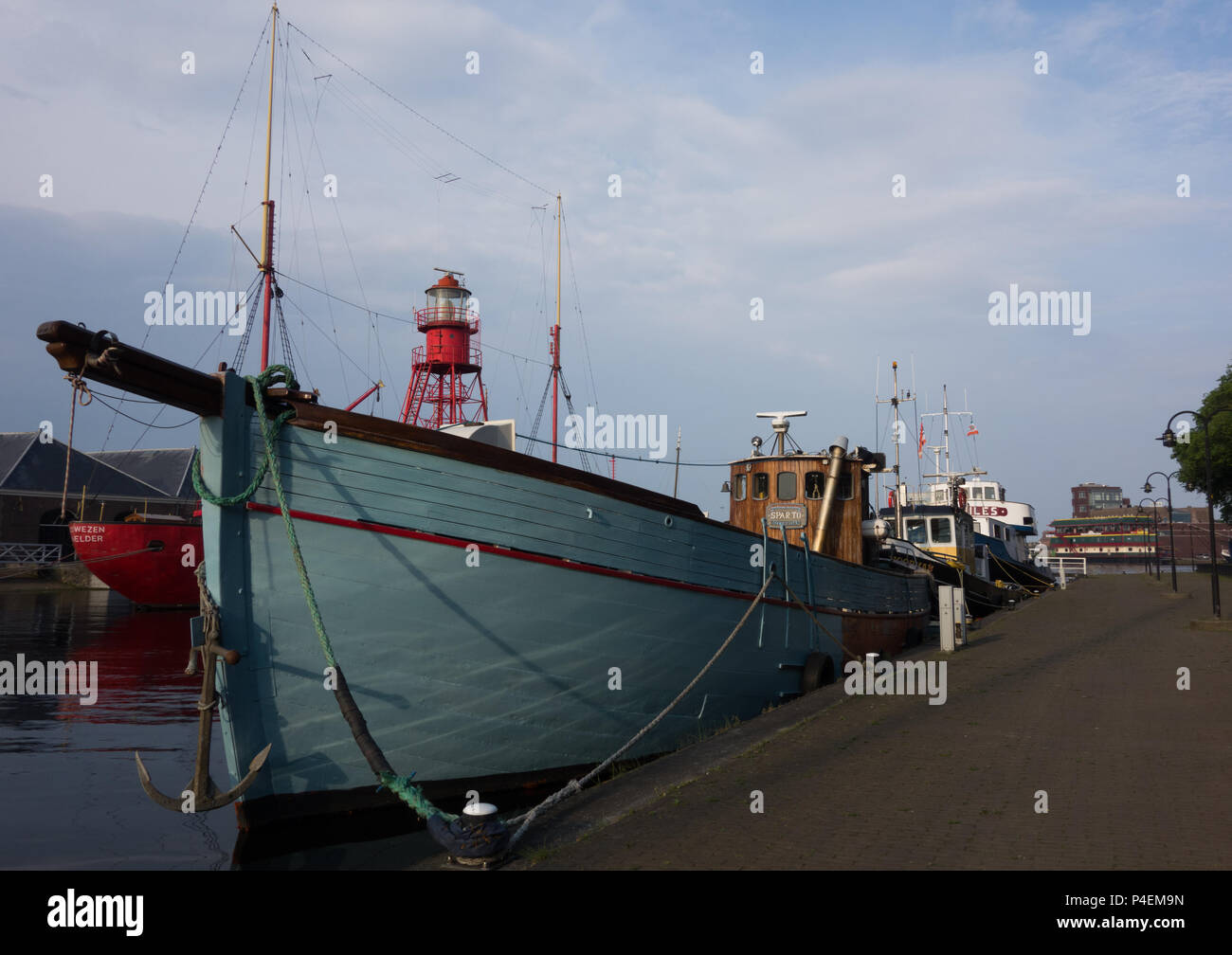 Power driven wooden boat hi-res stock photography and images - Alamy
