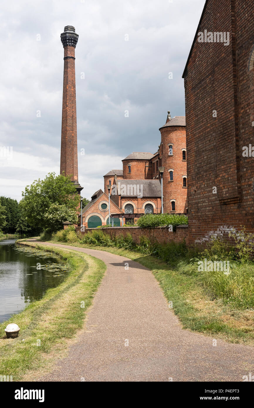Canal towpath scene in Stapleford, Nottinghamshire, UK Stock Photo - Alamy