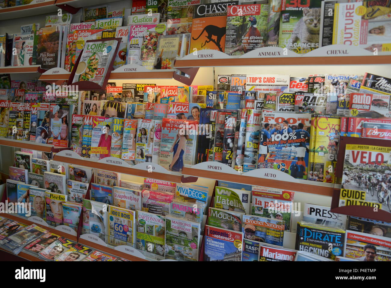 French News Magazines Kiosk Stock Photos & French News Magazines Kiosk ...