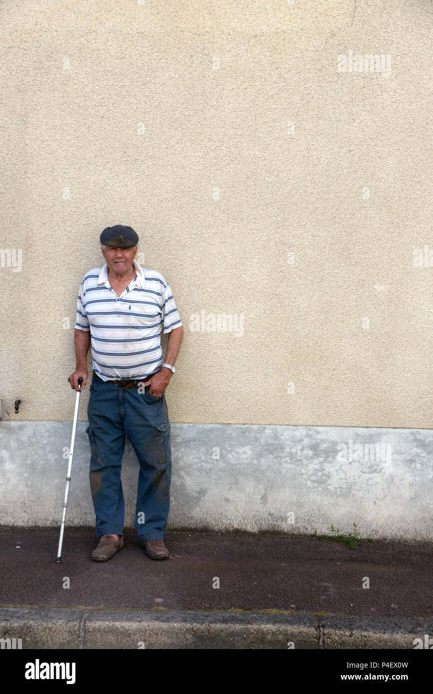 Typical French Man Stock Photos & Typical French Man Stock Images - Alamy