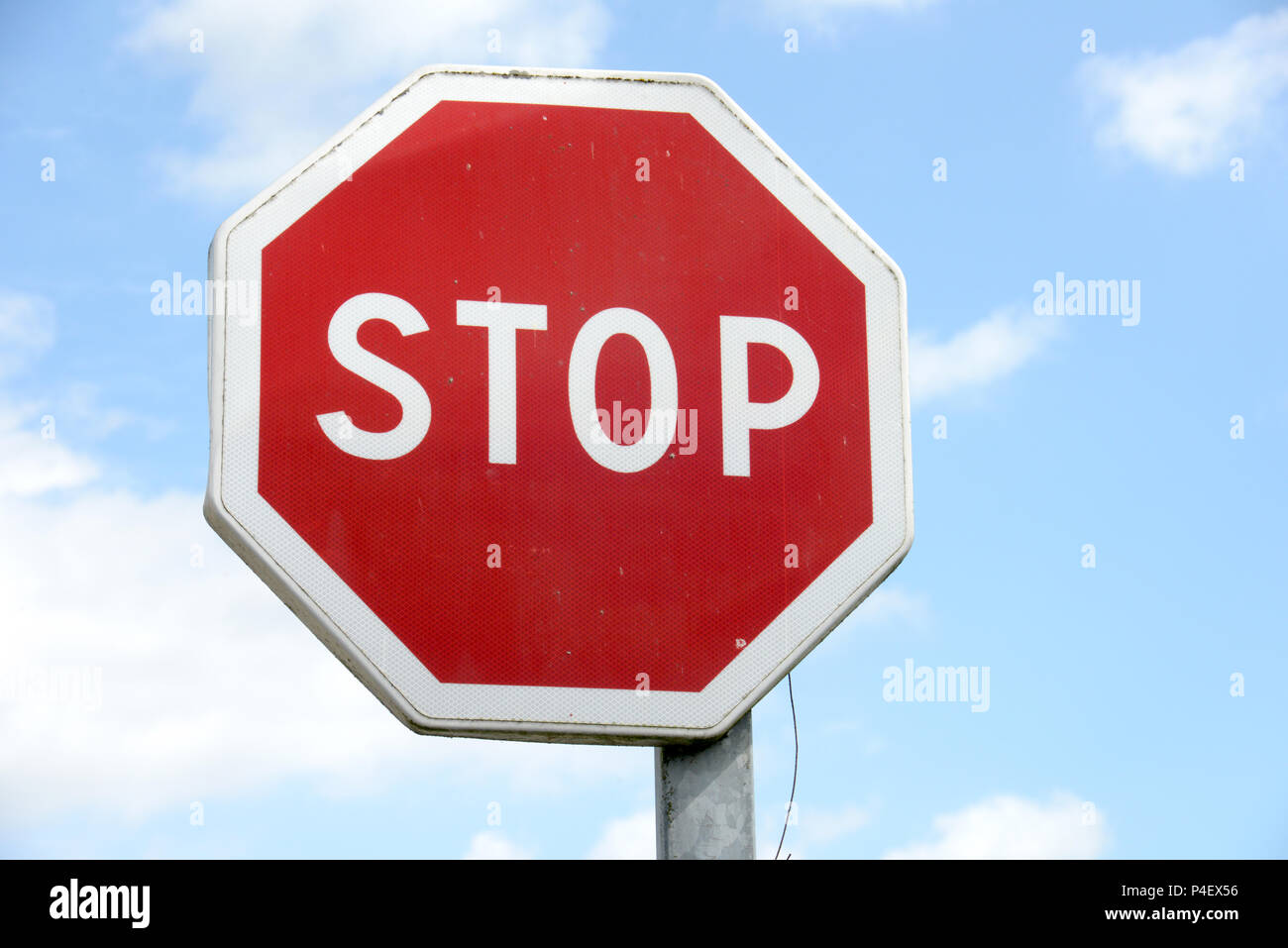 Octagon signs hi-res stock photography and images - Alamy