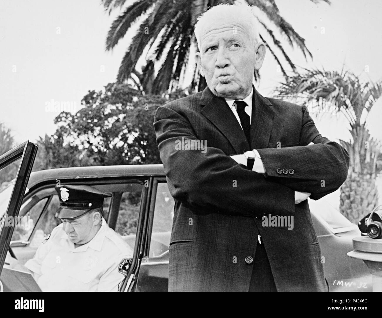 Original Film Title: IT'S A MAD, MAD, MAD, MAD WORLD. English Title: IT ...