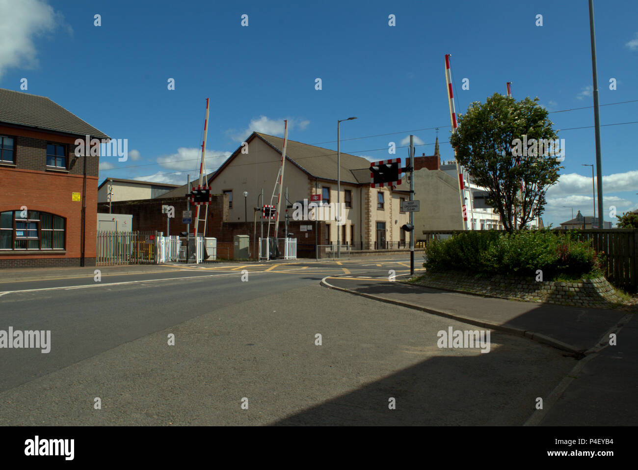 Ardrossan level crossing hi-res stock photography and images - Alamy