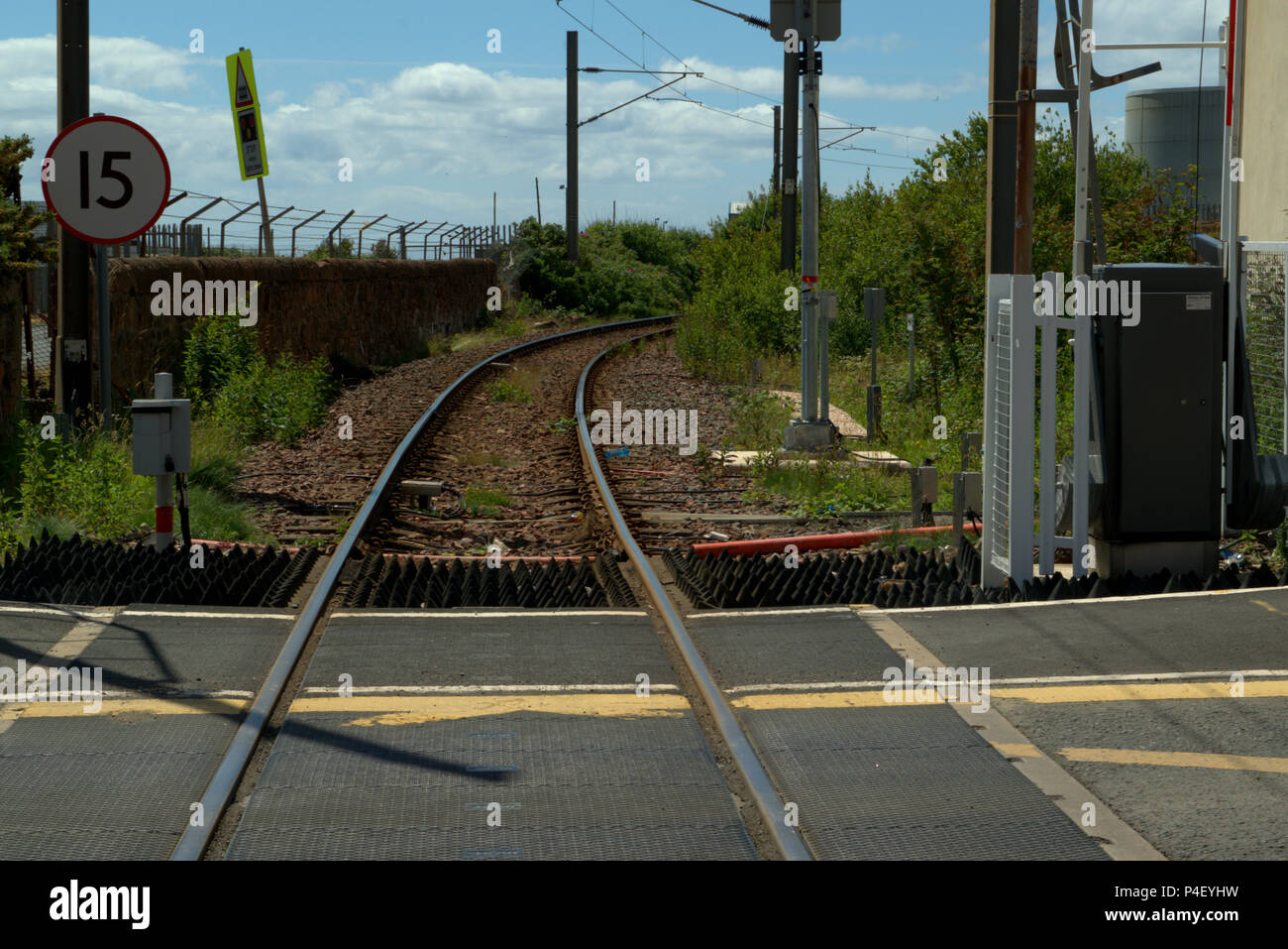 Ardrossan level crossing hi-res stock photography and images - Alamy