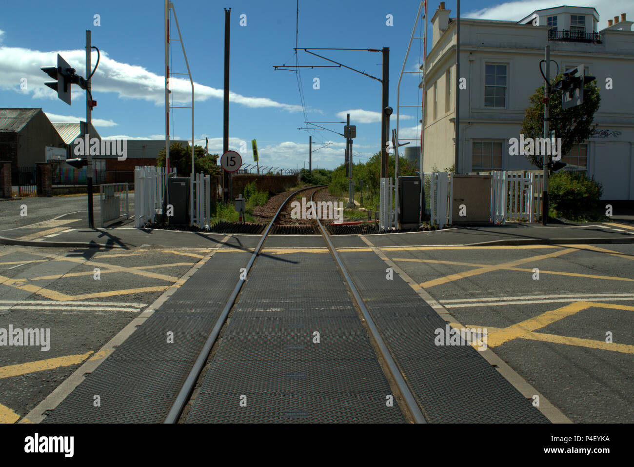 Ardrossan level crossing hi-res stock photography and images - Alamy