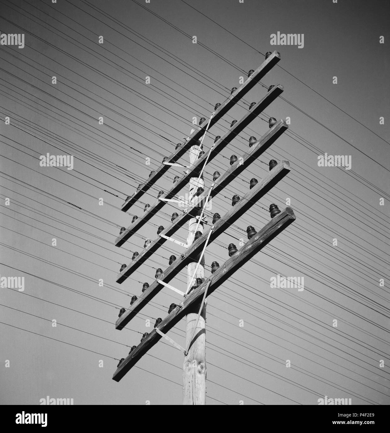 20th century telephone pole hi-res stock photography and images - Alamy