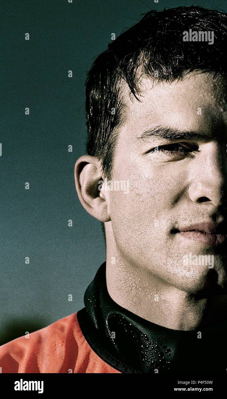 The guardian 2006 ashton kutcher hi-res stock photography and images ...