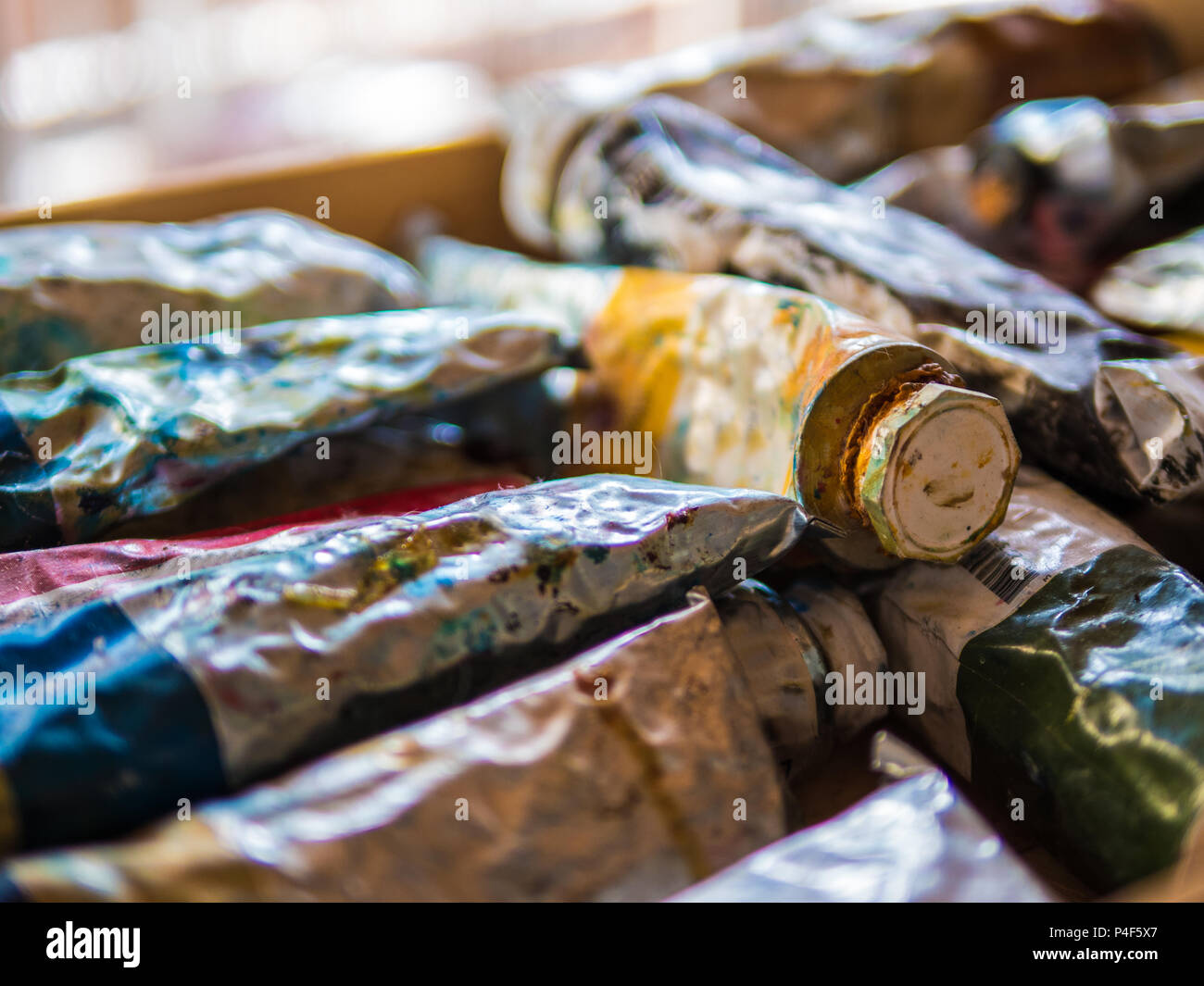 Oil paint tubes hi-res stock photography and images - Alamy