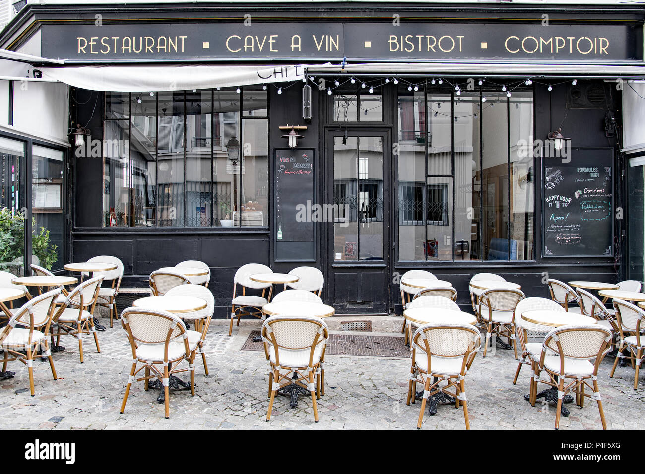 Vintage retro french bistro restaurant hi-res stock photography and ...