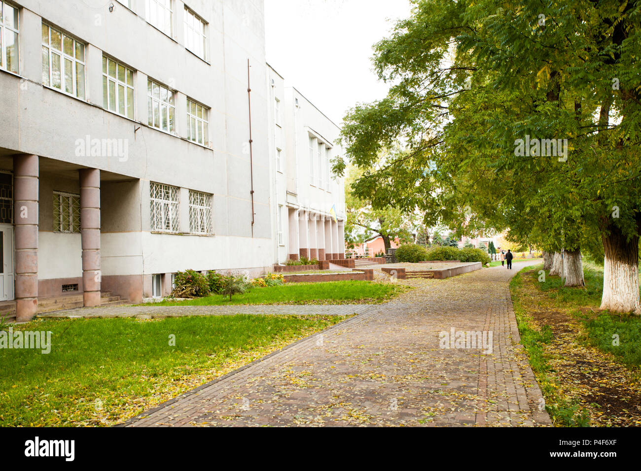 exterior of school building Stock Photo - Alamy