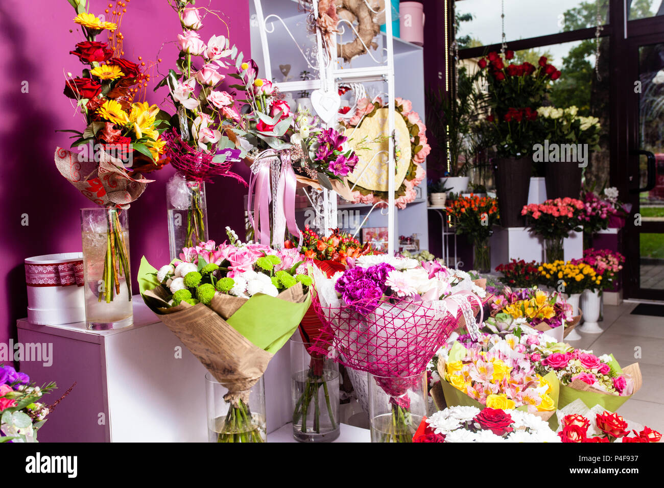 Floral design studio Stock Photo - Alamy