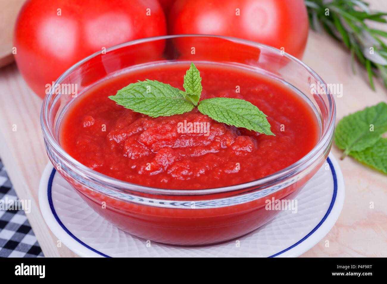 Mashed tomatoes hi-res stock photography and images - Alamy
