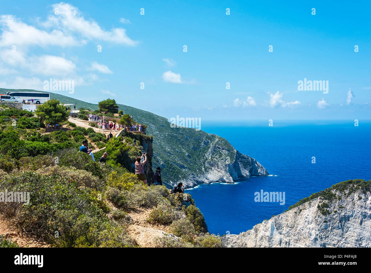 Sunken ships hi-res stock photography and images - Alamy