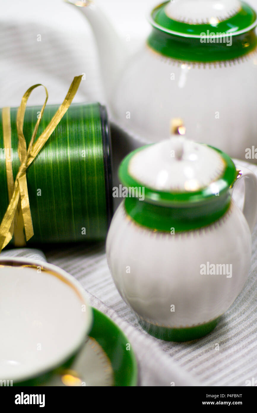 Old fashioned tea service hi-res stock photography and images - Alamy