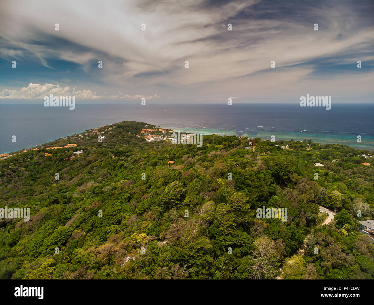 Roatan island hi-res stock photography and images - Alamy