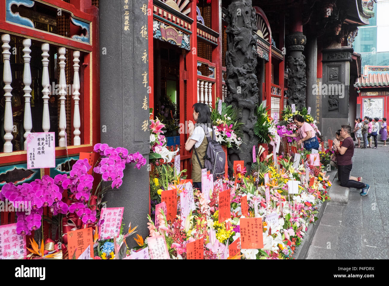Longshan,Temple,Longshan Temple,Buddhist,Buddhism,Taipei,Taipei City ...