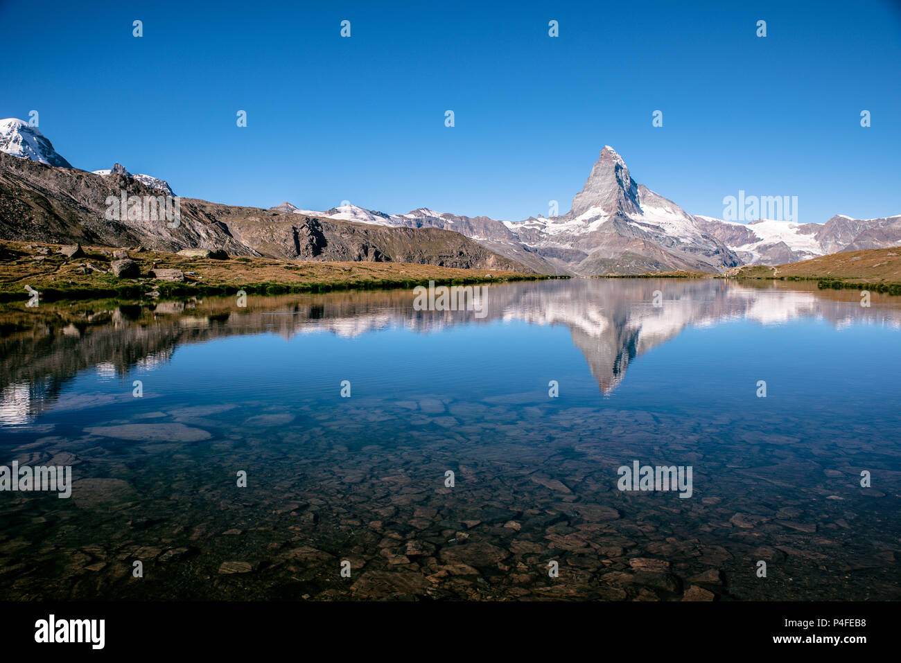 Stellisee - beautiful lake with reflection of Matterhorn - Zermatt ...