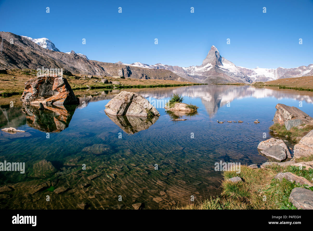 Stellisee - beautiful lake with reflection of Matterhorn - Zermatt ...
