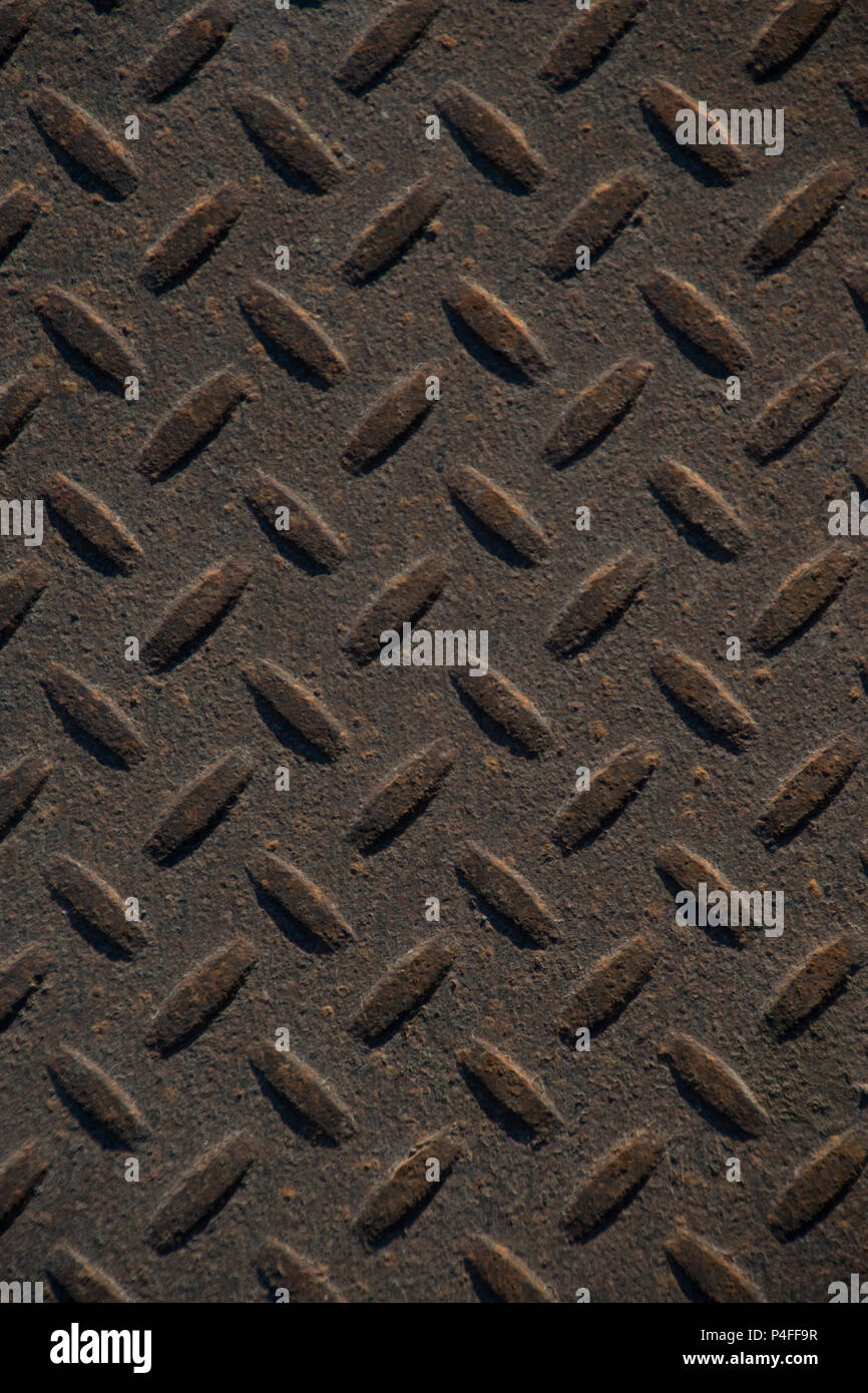 Chequer plate texture floor hi-res stock photography and images - Alamy