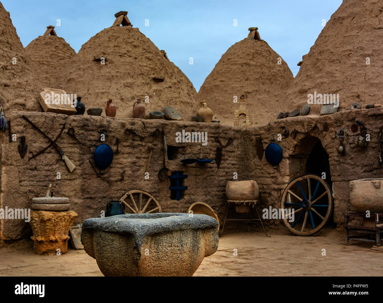 Historical Harran houses Urfa Turkey Stock Photo - Alamy