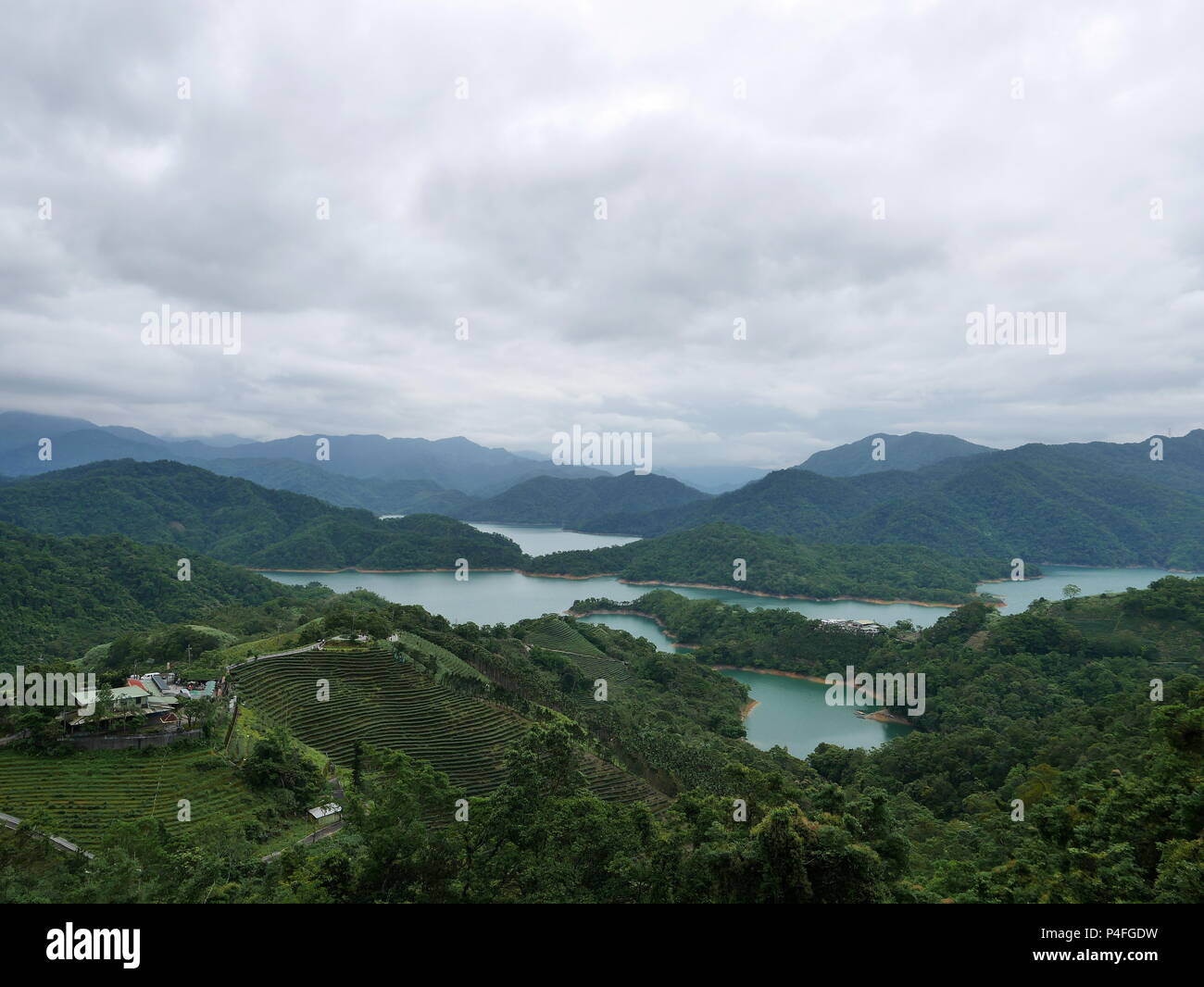 Thousand Island Lake Stock Photo - Alamy