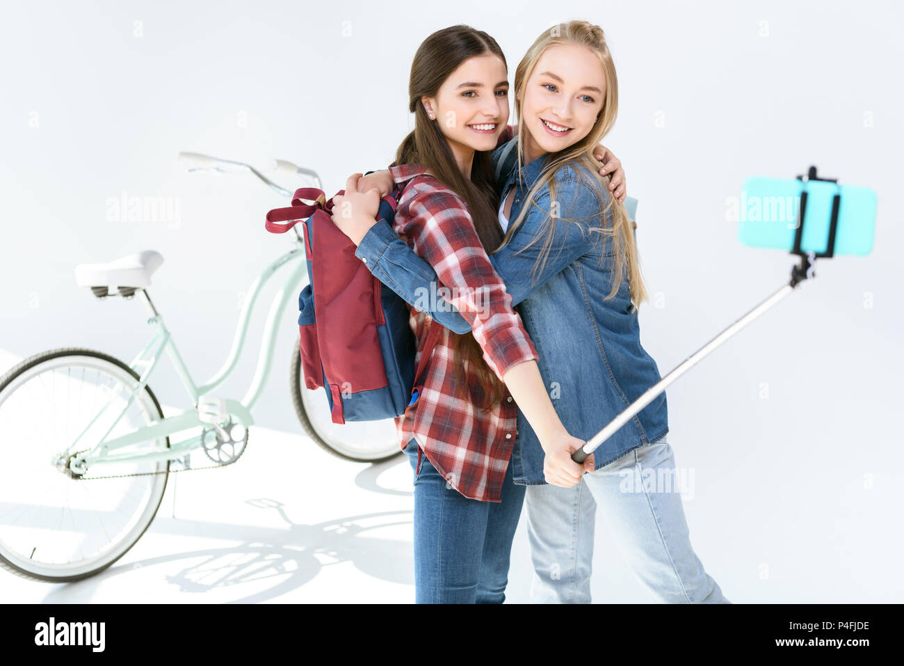 Teen girls taking selfie other hi-res stock photography and images - Alamy