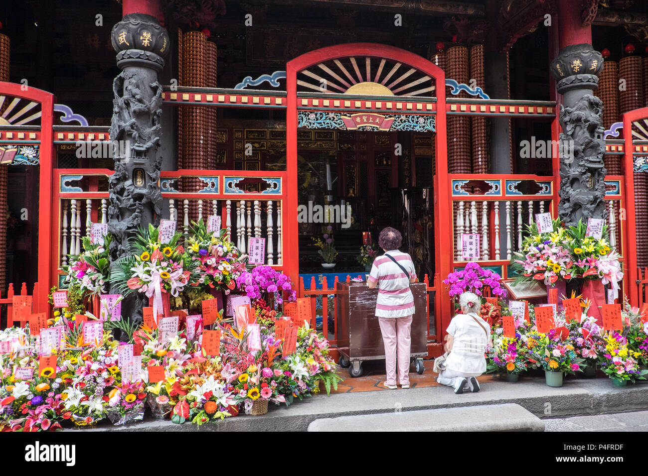 Longshan,Temple,Longshan Temple,Buddhist,Buddhism,Taipei,Taipei City ...